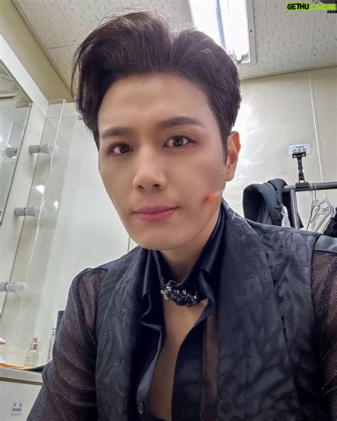 Son Jun Ho Wiki Biography Age Gallery Spouse And More