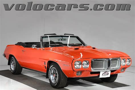 1969 Pontiac Firebird Volo Auto Museum