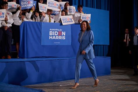 Kamala Harriss Wardrobe Is Finally Saying Something The Washington Post