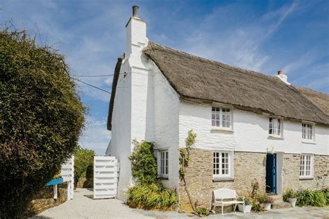 Luxury Self Catering Cottage For Couples On The Roseland Cornwall