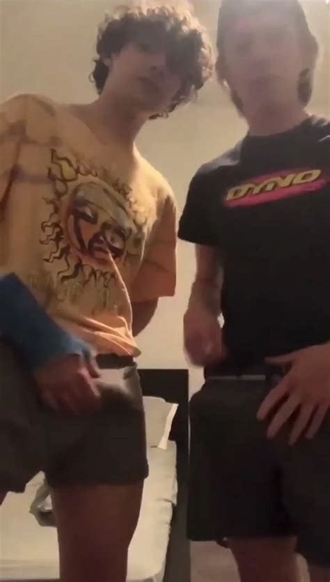 Straight Guys Comparing Dicks How Do They…