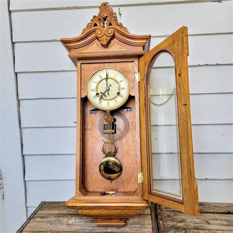 Windup Pendulum Wall Clocks Wall Design Ideas