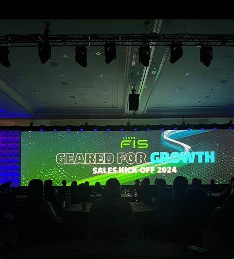 Salesatfis Lorinda Binzer