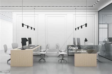 가구 컴퓨터 장식 공장 및 유리 파티션과 깨끗한 콘크리트 코워킹 오피스 인테리어 회의 및 직장 개념 3d 렌더링 0명에 대한