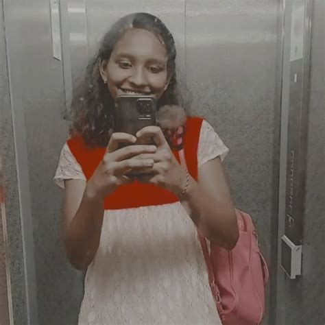 Siri Siritetali • Threads Say More