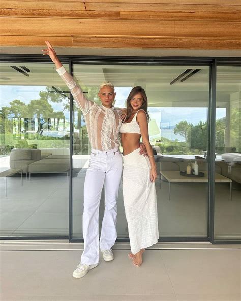 Willow Day Feet 49 Photos