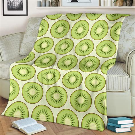 Kiwi Pattern Print Design Kw02 Fleece Blanket Jorjune