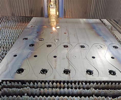 启东钢板激光切割加工厂家，专业大品牌激光切割机