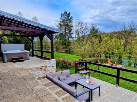 House Pixie House Kokostay