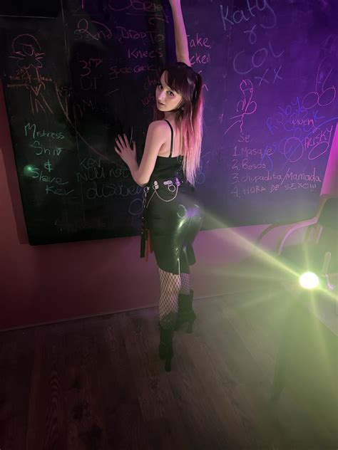 Home Princess Diss Uk Dominatrix Femdom Clips