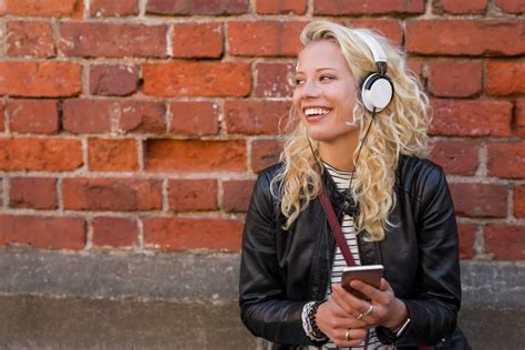 Spotify Statistics 2023 User Demographics Growth Rate And Revenue