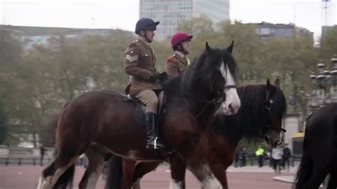 Sadwrn Y Coroni Beth Syn Digwydd Heddiw Bbc Cymru Fyw