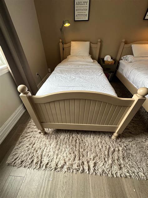 Two Pottery Barn Catalina Twin Size Bed With Pb Sealy Mattress Putting