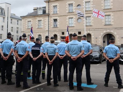 Morbihan Hommage à Ladjudant Chef Eric Comyn La Voix Du Gendarme