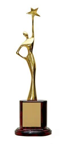 9inch Brass Lady Trophy At ₹ 700piece Parrys Chennai Id