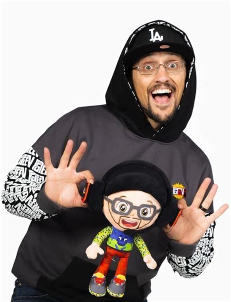 Granny Has No Head She Broke My Chair Has New Secrets Fgteev Escape Granny 3 Gurkey Artofit