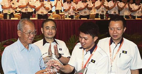 Lee Kim Sai A Well Respected Figure New Straits Times