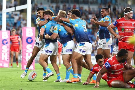 Sexton Heroics Sink Dragons In Gold Coast Thriller Illawarra Mercury