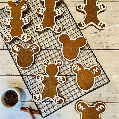 Mickey Gingerbread Cookies Pixie Dust And Posies