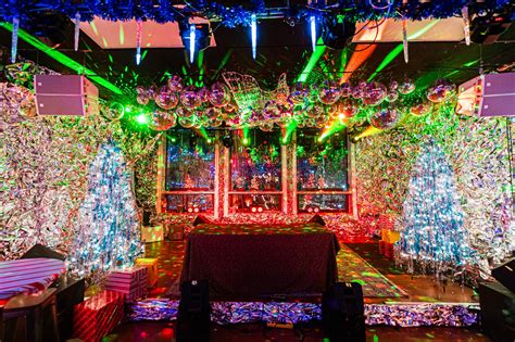 The Coterie Transforms Into A Christmas Pop Up Bar — The Kokomo Post