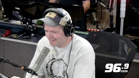 La Zone à Marcoux Étienne Marcoux Nouveau Sex Symbol De La Radio Montréalaise — 969 Ckoi