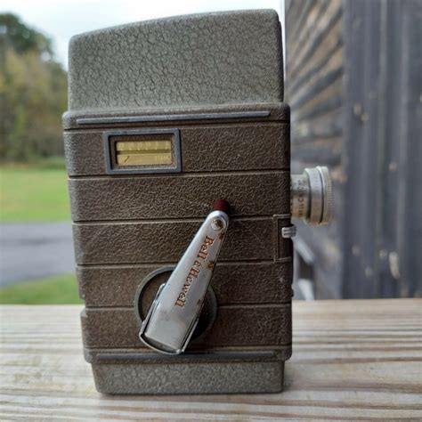 1954 Vintage Bell And Howell Model 252 8mm Movie Camera Two Fifty Two
