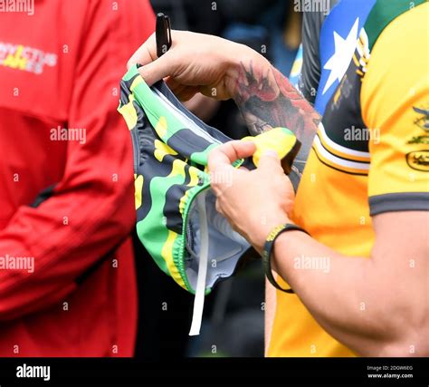 Prince Harry Duke Of Sussex Meets Athletes At The Invictus Games And