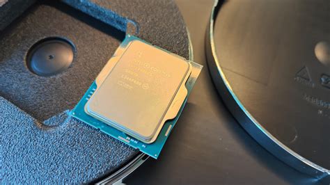 גירפה סוקרת המעבד Intel Core I9 14900ks מהיר ותובעני גירפה