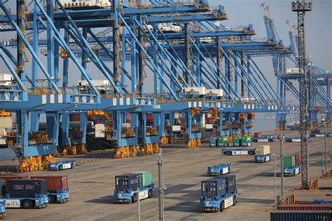 Choosing Loading Dock Equipment Installers For Modern Yard To Door Operations Smartloadinghub