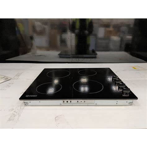 Refurbished Indesit Ri860c 58cm 4 Zone Knob Control Ceramic Hob Buyitdirectie