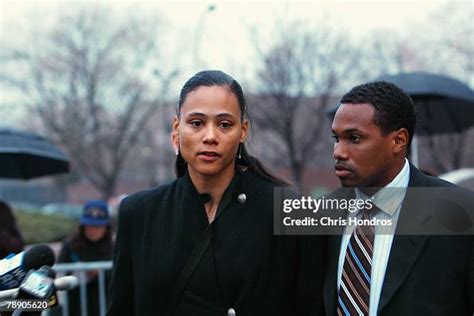 Marion Jones Stands With Her Husband Obadele Thompson After She ニュース