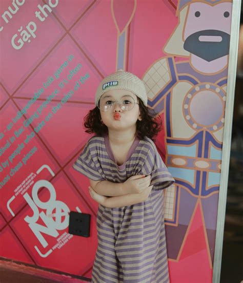 Glasses Facing Forwards Portrait Photos Download The Best Free Glasses Facing Forwards Portrait