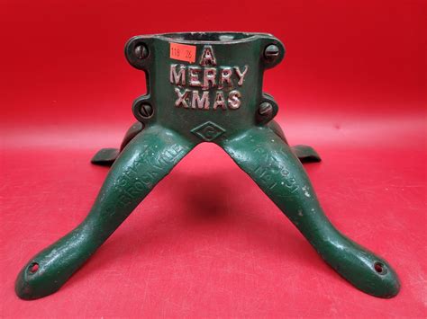Cast Iron A Merry Christmas Tree Stand