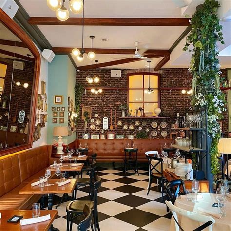 The Consulate French Restaurant In New York Ny The Vendry