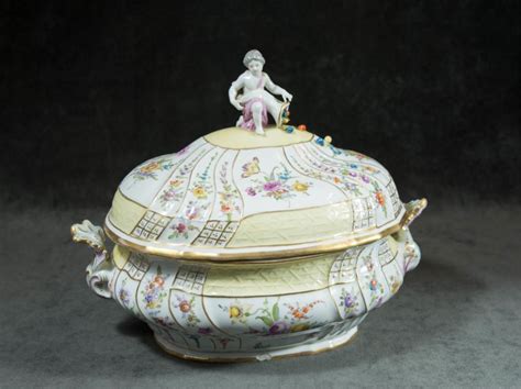 Lot Meissen Porcelain Covered Soup Tureen