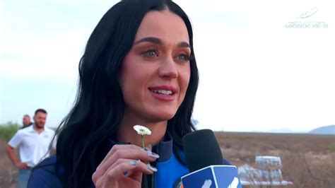 Katy Perry Kisses The Ground After Landing From Space Us Weekly