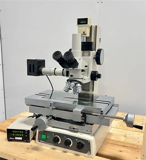 Nikon Mm 22 Tool Makers Measurement Microscope