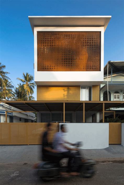 Gallery Of The Breathing Wall Residence Lijoreny Architects 33