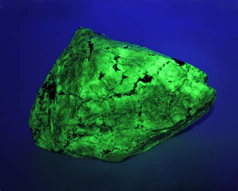 Fluorescence Rocks Memphis Museums Of Science And History