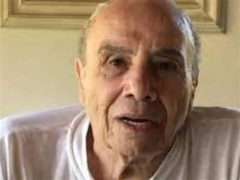 Aos 91 Anos Stênio Garcia Retorna Ao Hospital Após Tontura