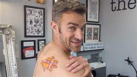 Bbc Radio Solent Presenter Steve Harris Gets Dorset Map Tattoo Bbc News