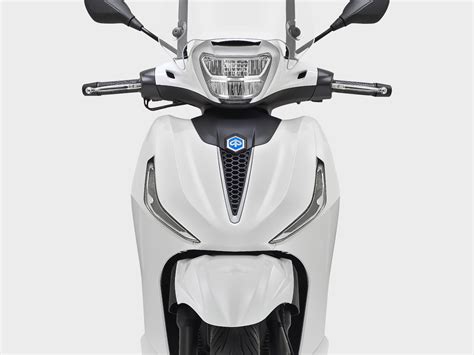 Piaggio Beverly 400 τιμή κατανάλωση χρώματα