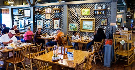 Cracker Barrel Is Remodeling And Customers Are Debating The Modern Makeover