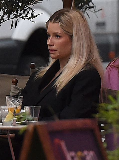 Lottie Moss And Blithe Saxon Out For Lunch At A Restaurant In Notting