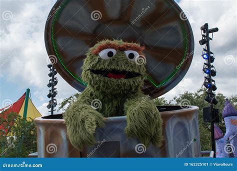 Funny Oscar The Grouch At Sesame Street Party Parade At Seaworld 6
