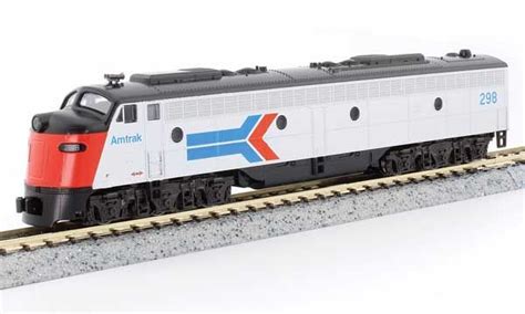 N Scale Emd E8a Wsingle Headlight And Passenger Pilot