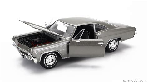 Welly We22417w Gry Scale 124 Chevrolet Impala Ss 396 Coupe 1965 Black