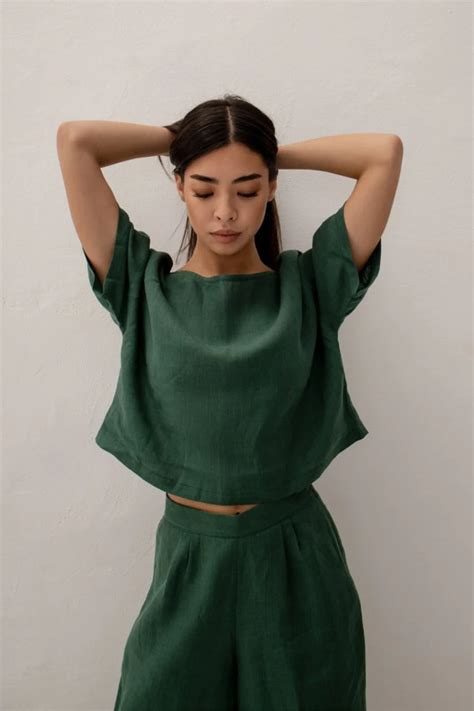 Color That Go With Emerald Green In Clothes Wardrobe Style Artofit