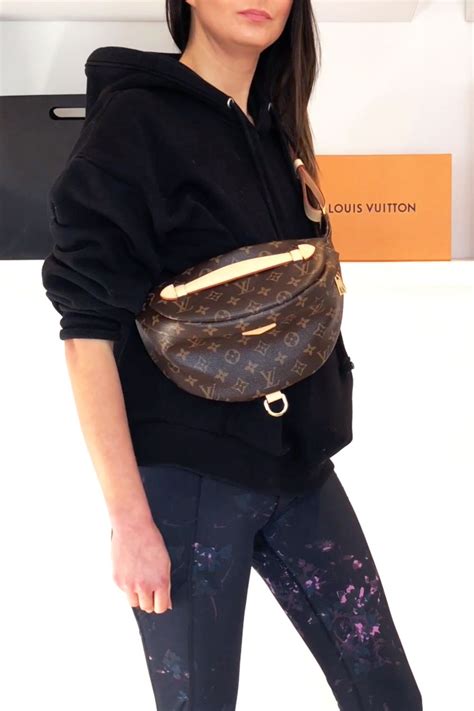 Louis Vuitton Fanny Pack Outfit