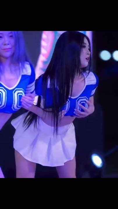 Sexy Korean Girl Bomi Twerking In Cheerleader Uniform Youtube
